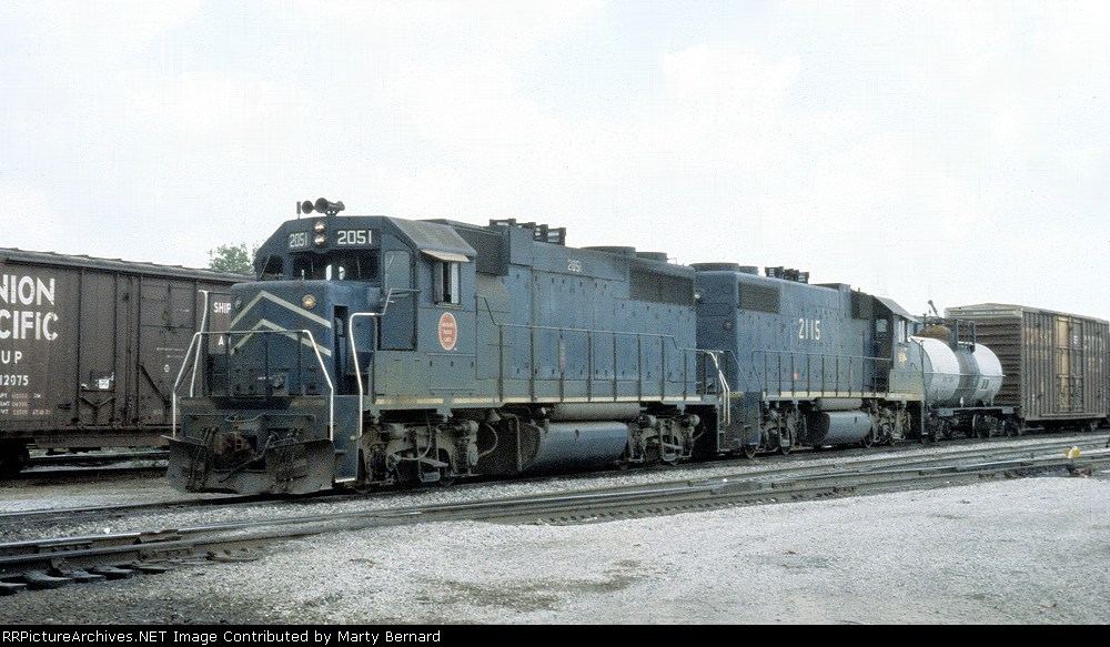 MoPac GP38-2s 2051 and 2115 in 1977 in Blue Island Yards